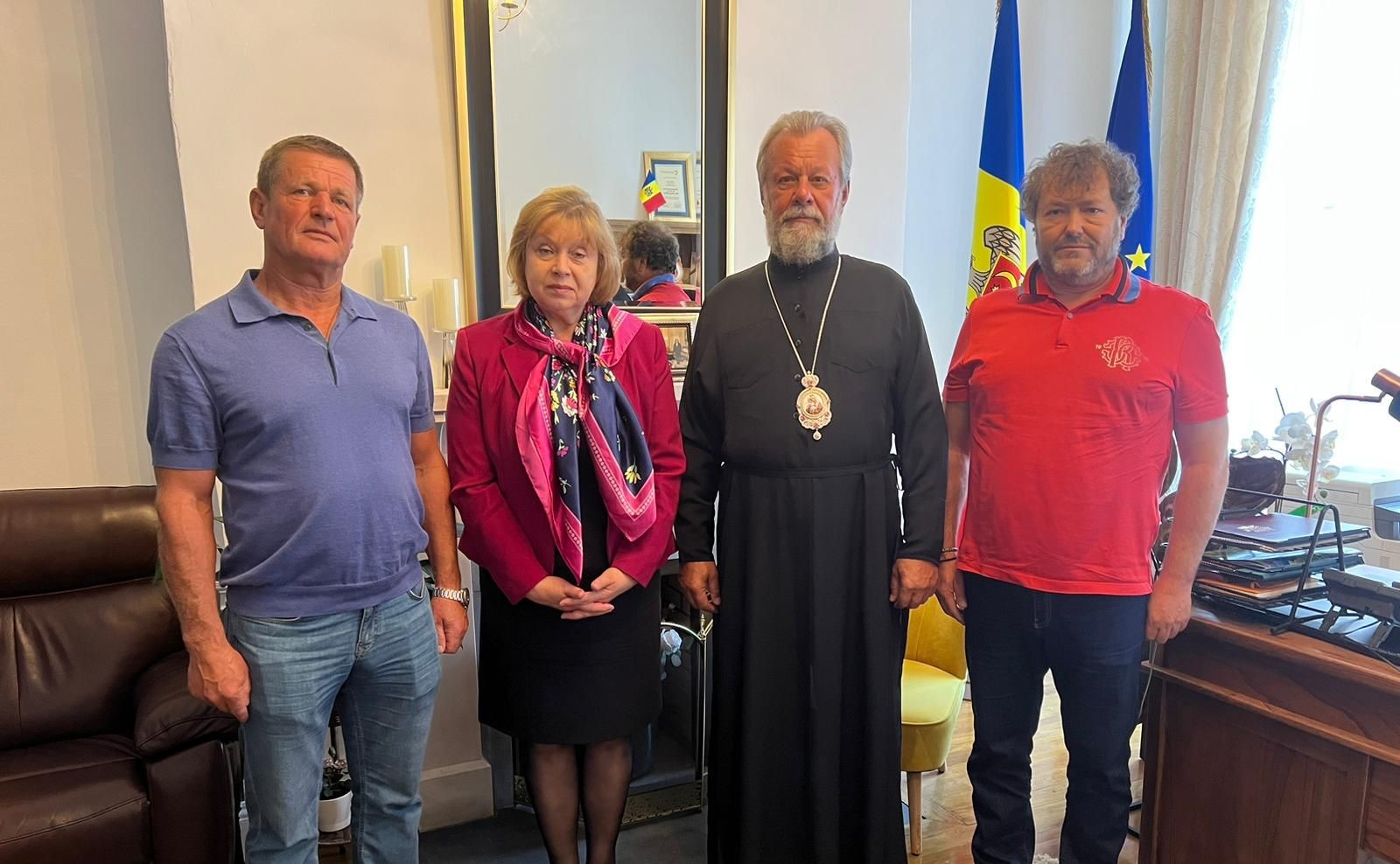 ÎPS Mitropolit Vladimir a avut o întrevedere cu dna Larisa Miculeț ...